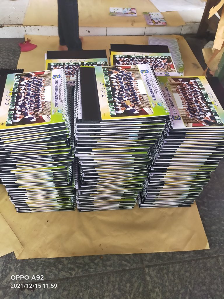 Cetak Kalender Meja 2023 Murah, Pesan Kalender Meja 2023, Kalender Meja ...